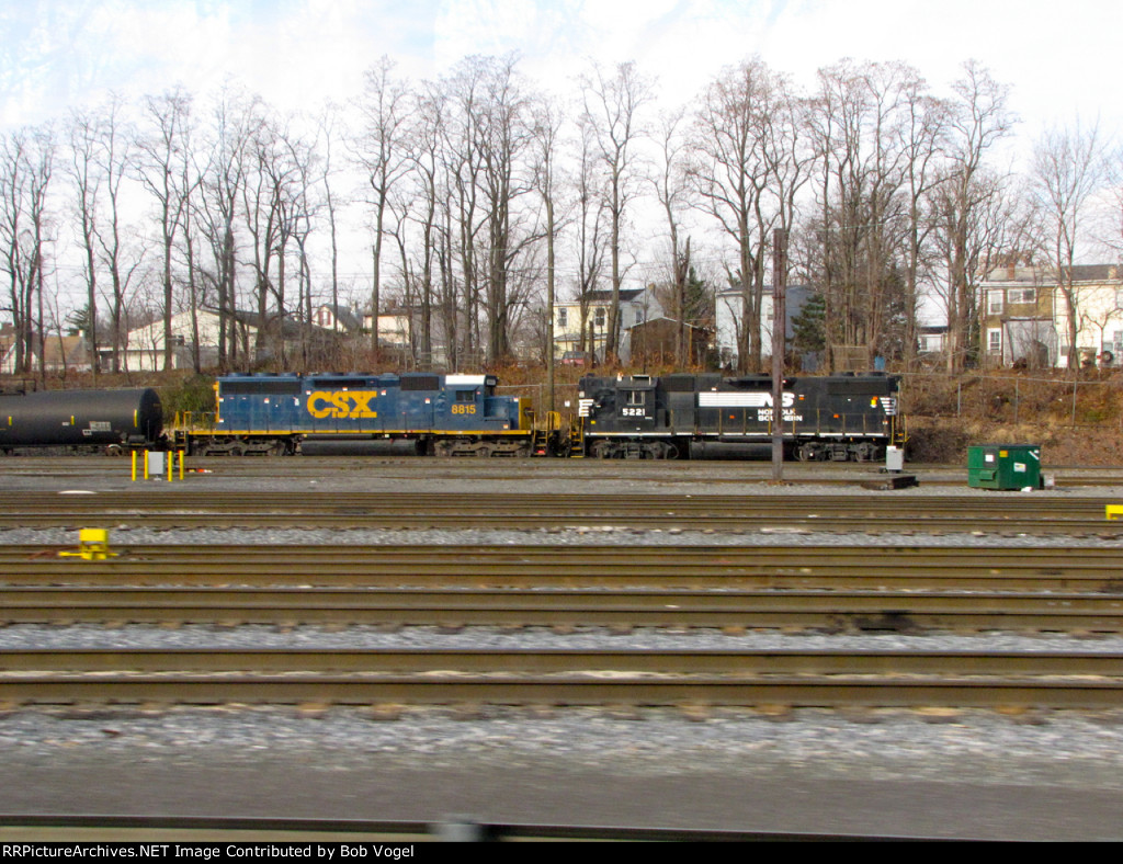 CSX 8815 and NS 5221